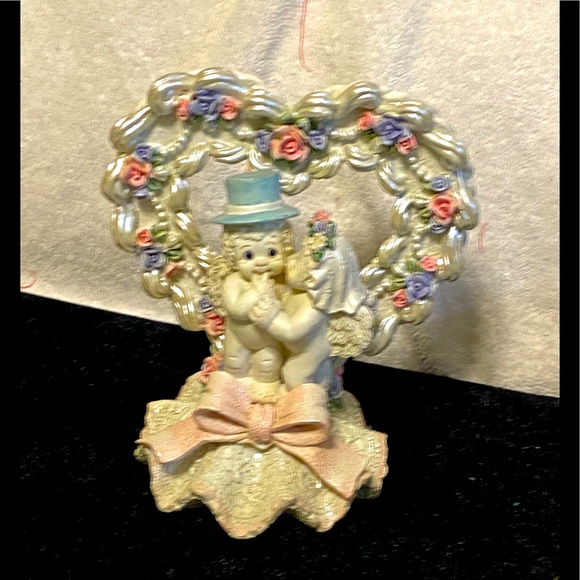 cast art Industries | Party Supplies | Dreamsicles Wedding Cake Topper ...